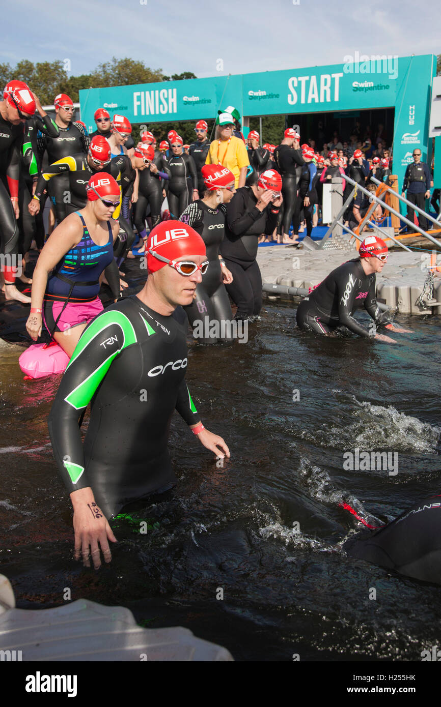 London, UK. 24th Sep, 2016. Thousands of swimmers, most of them in ...