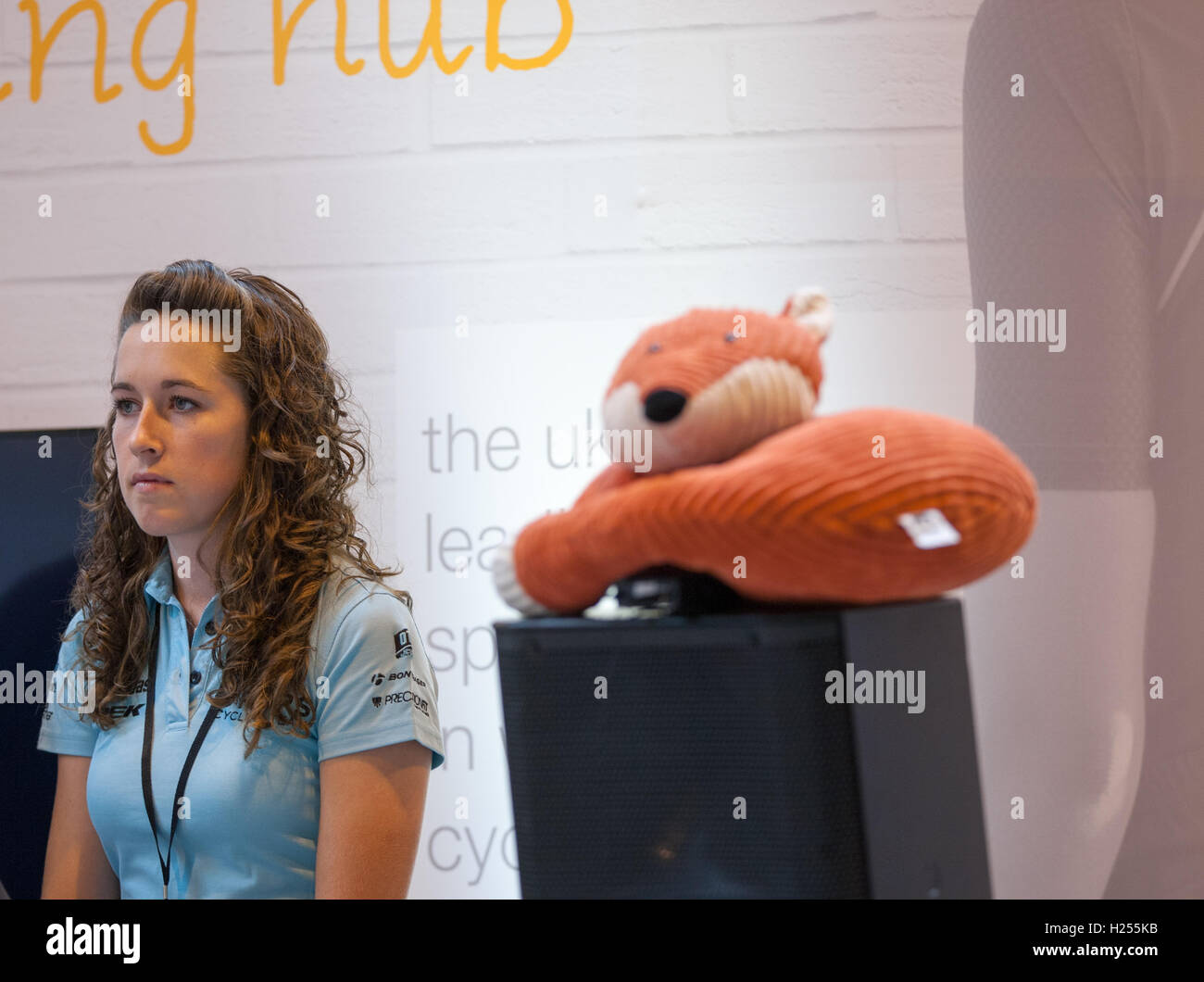 Drop cycle team hi-res stock photography and images - Alamy