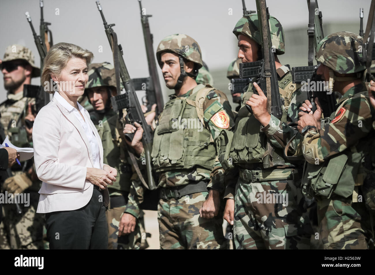 German soldiers training hi-res stock photography and images - Alamy