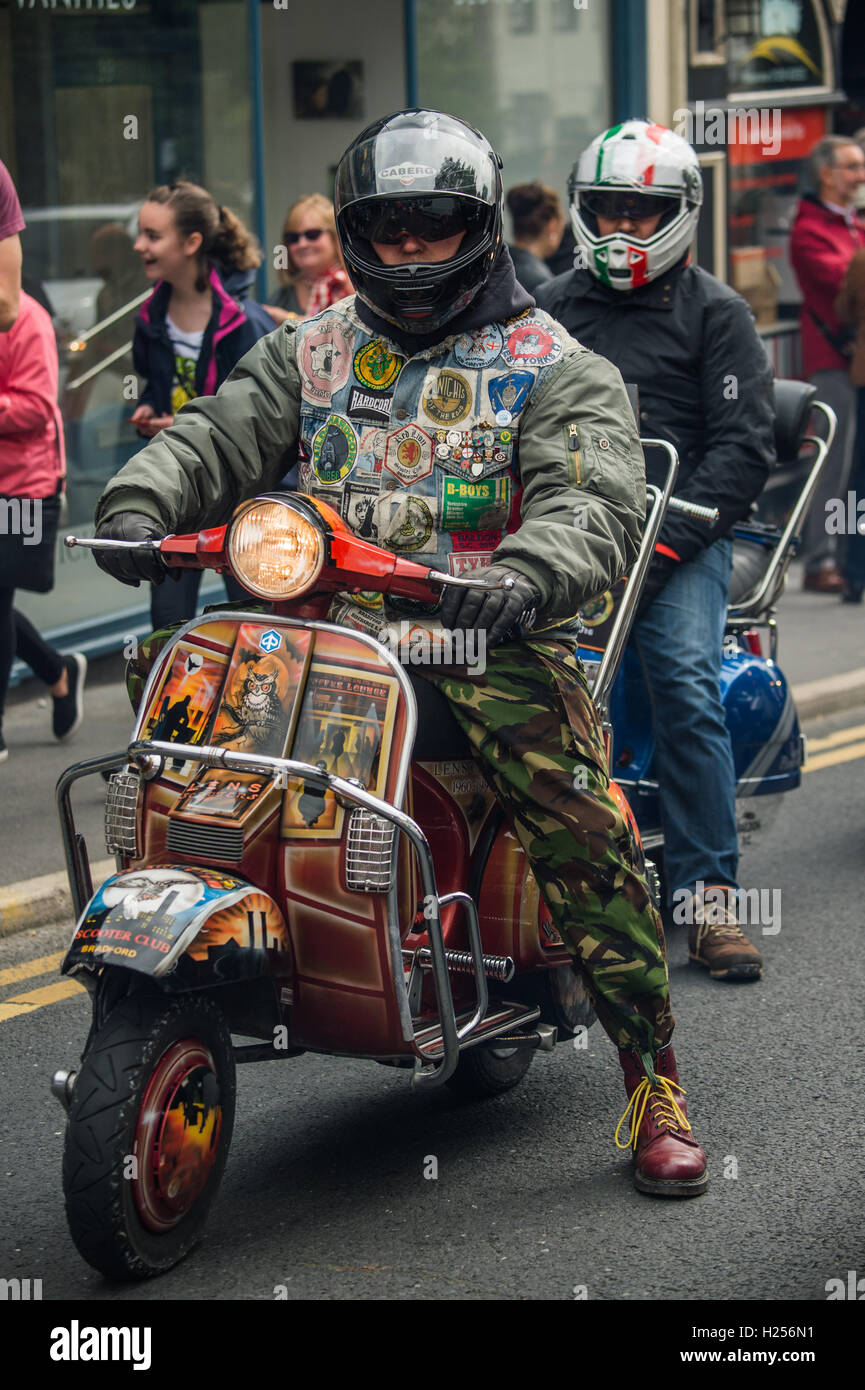Mods 1960s hi-res stock photography and images - Alamy