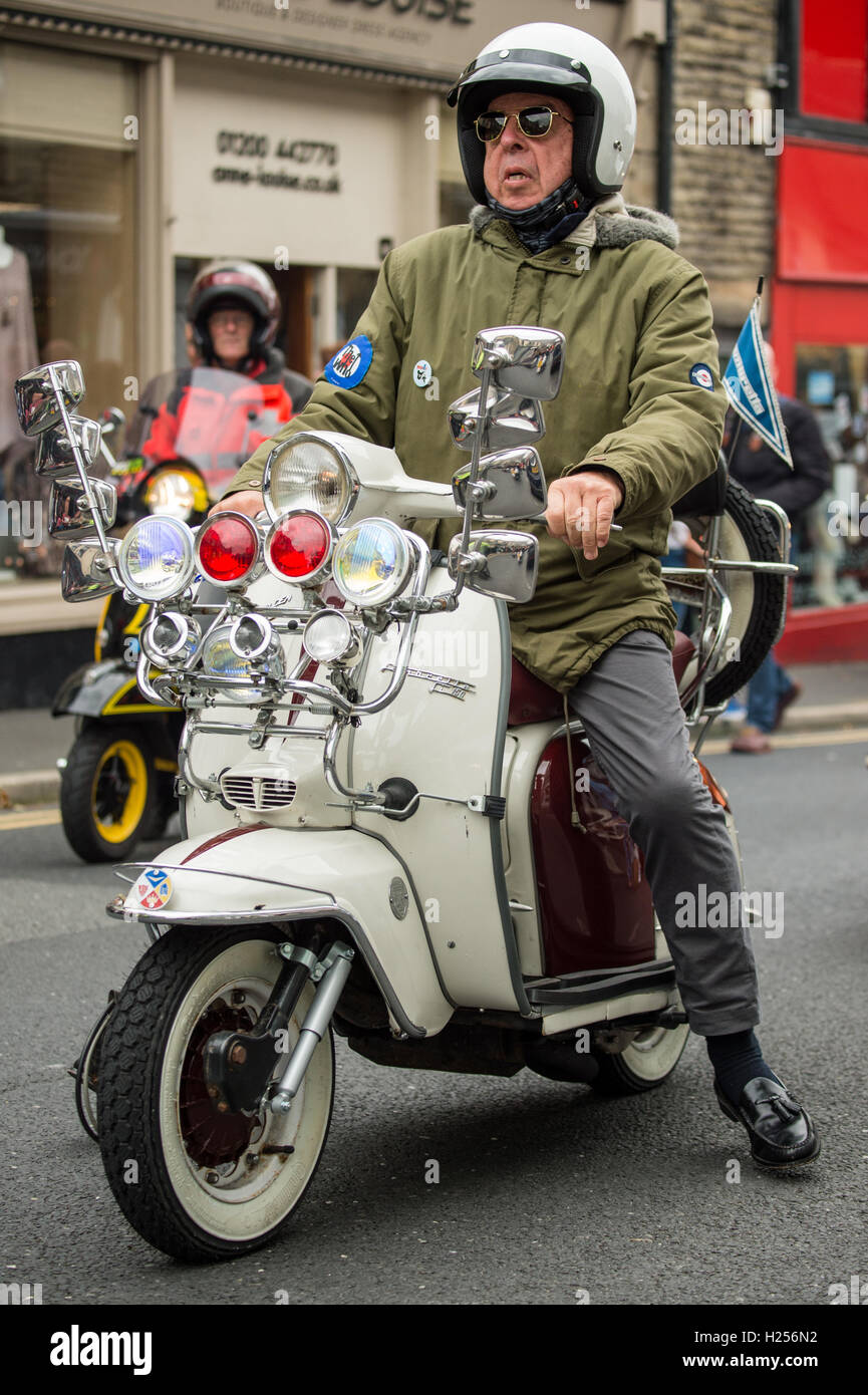 Clitheroe, UK. 24th Sep, 2016. Mods, scooter enthusiasts, and festival ...