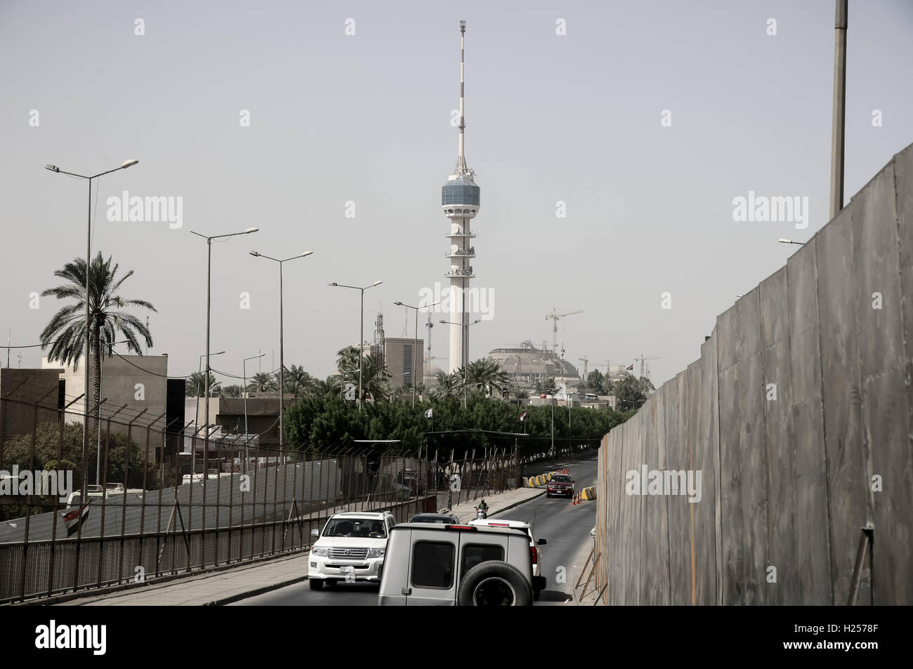 Green zone iraq hi-res stock photography and images - Alamy