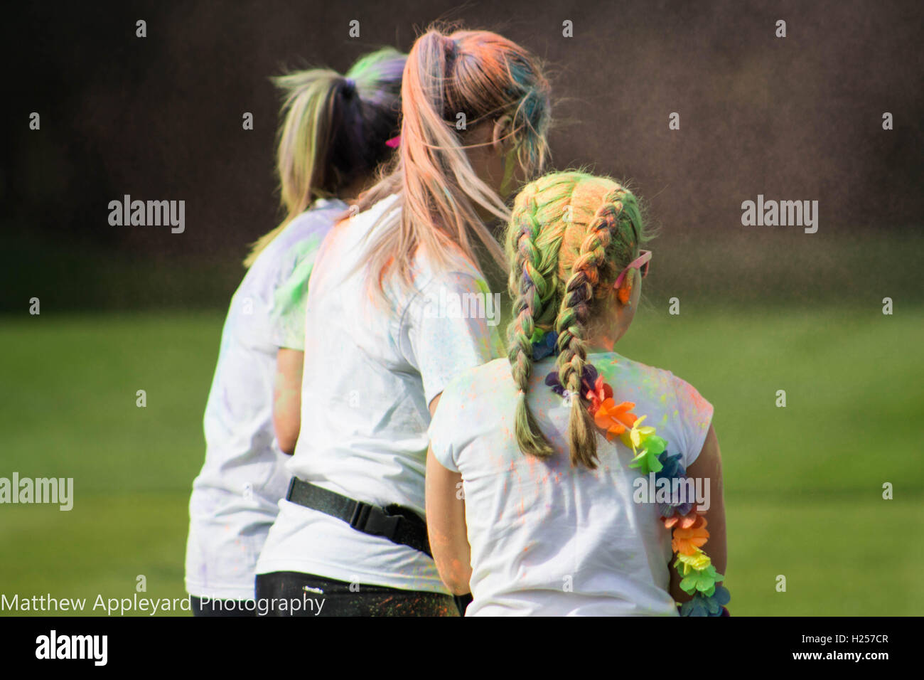 Hull, UK. 25th September, 2016. Dove House Colour Run, Credit: Matthew ...