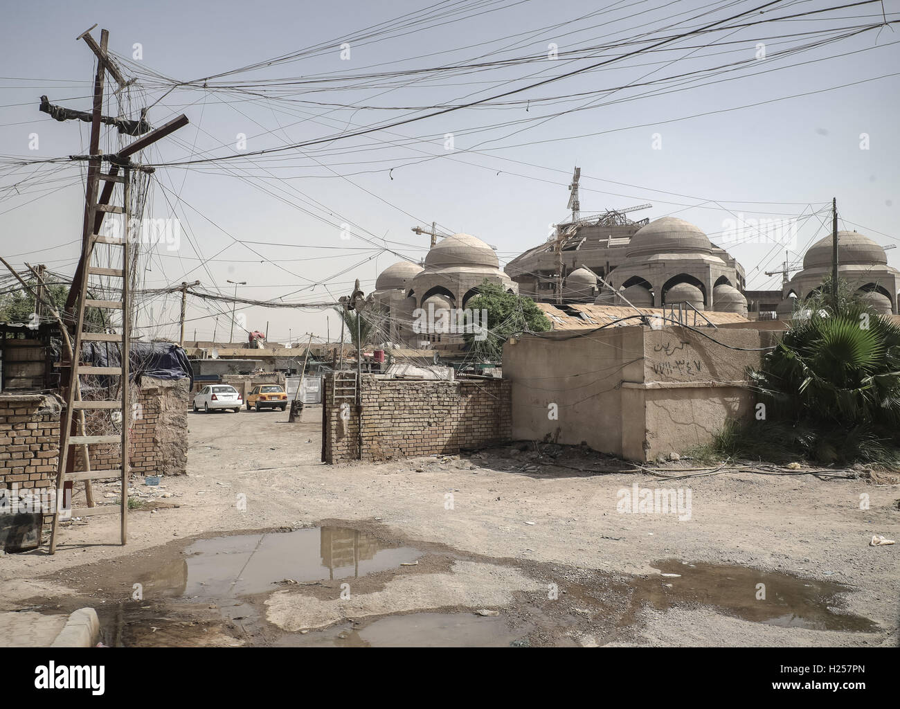 Baghdad, Iraq. 22nd Sep, 2016. The shell construction of a mosque in ...