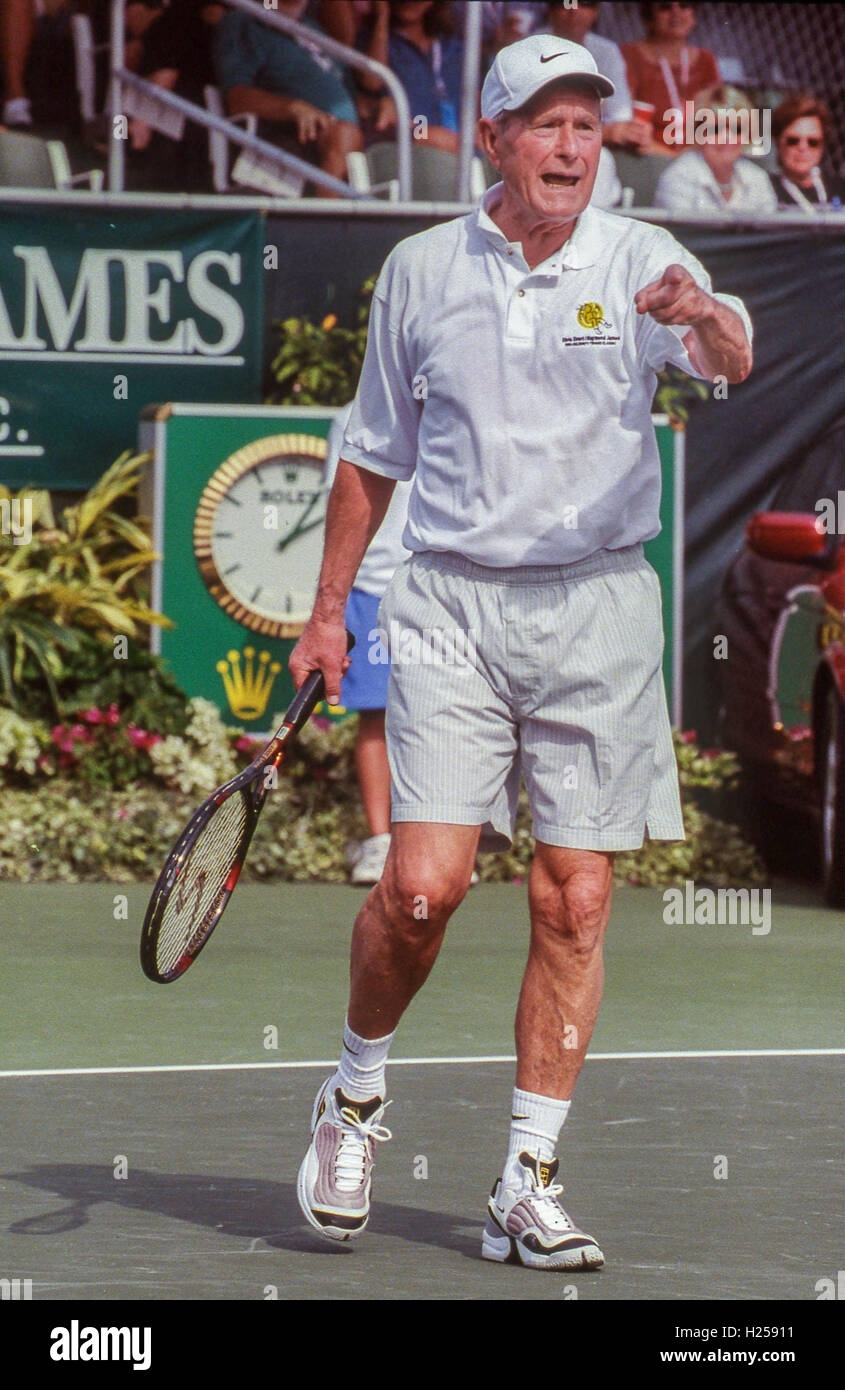 George herbert walker bush hi-res stock photography and images - Alamy