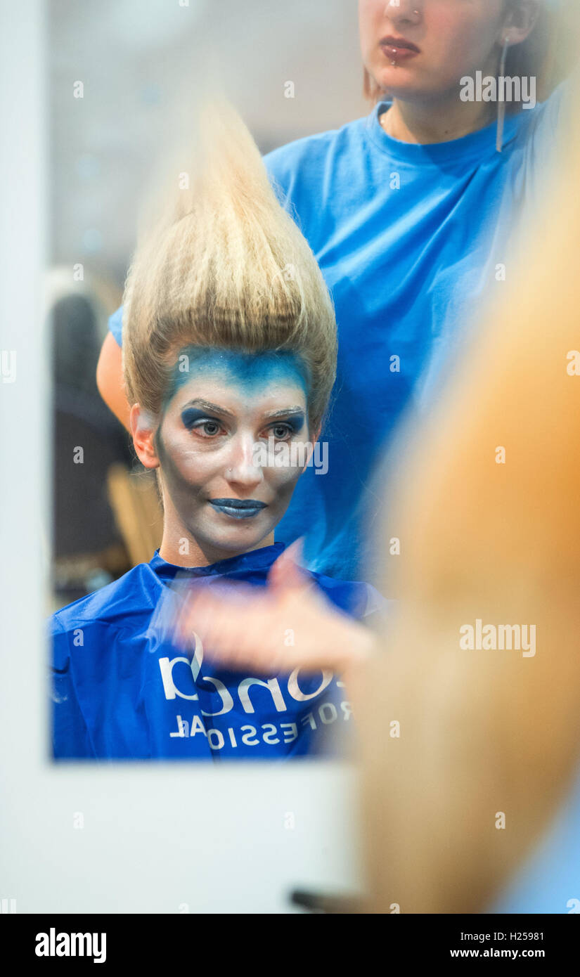 Hairstyling competition hi-res stock photography and images - Alamy