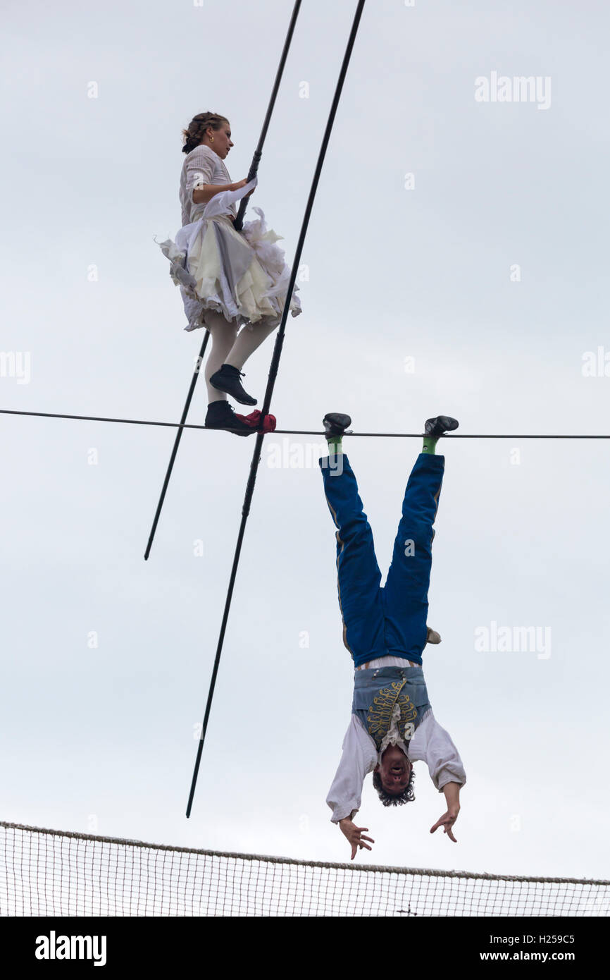 Safety net circus hi-res stock photography and images - Alamy