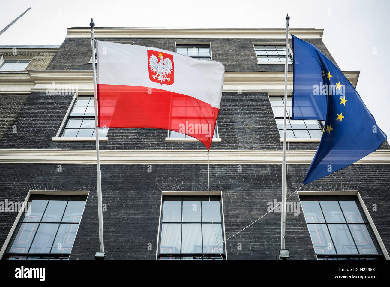 Embassy of poland hi-res stock photography and images - Alamy