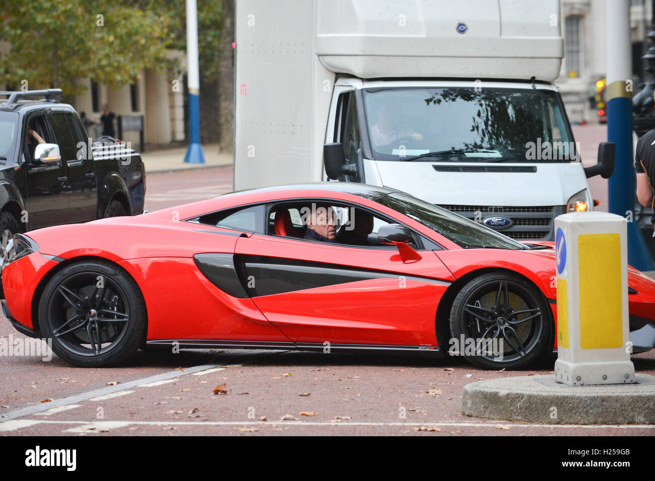 Transformers car chase hi-res stock photography and images - Alamy
