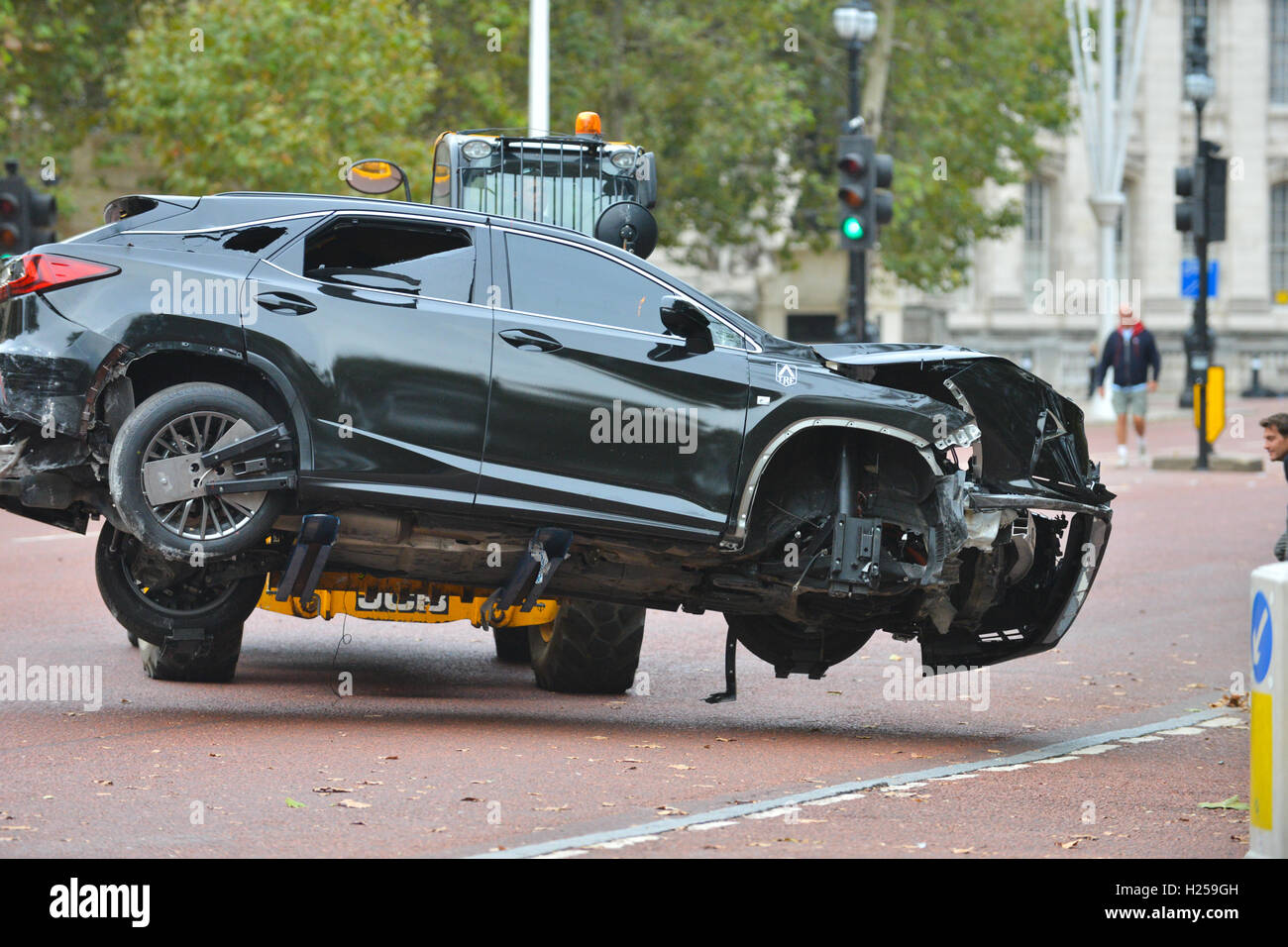 The Mall, London, UK. 24th Sep, 2016. Filming scenes for Transformers ...