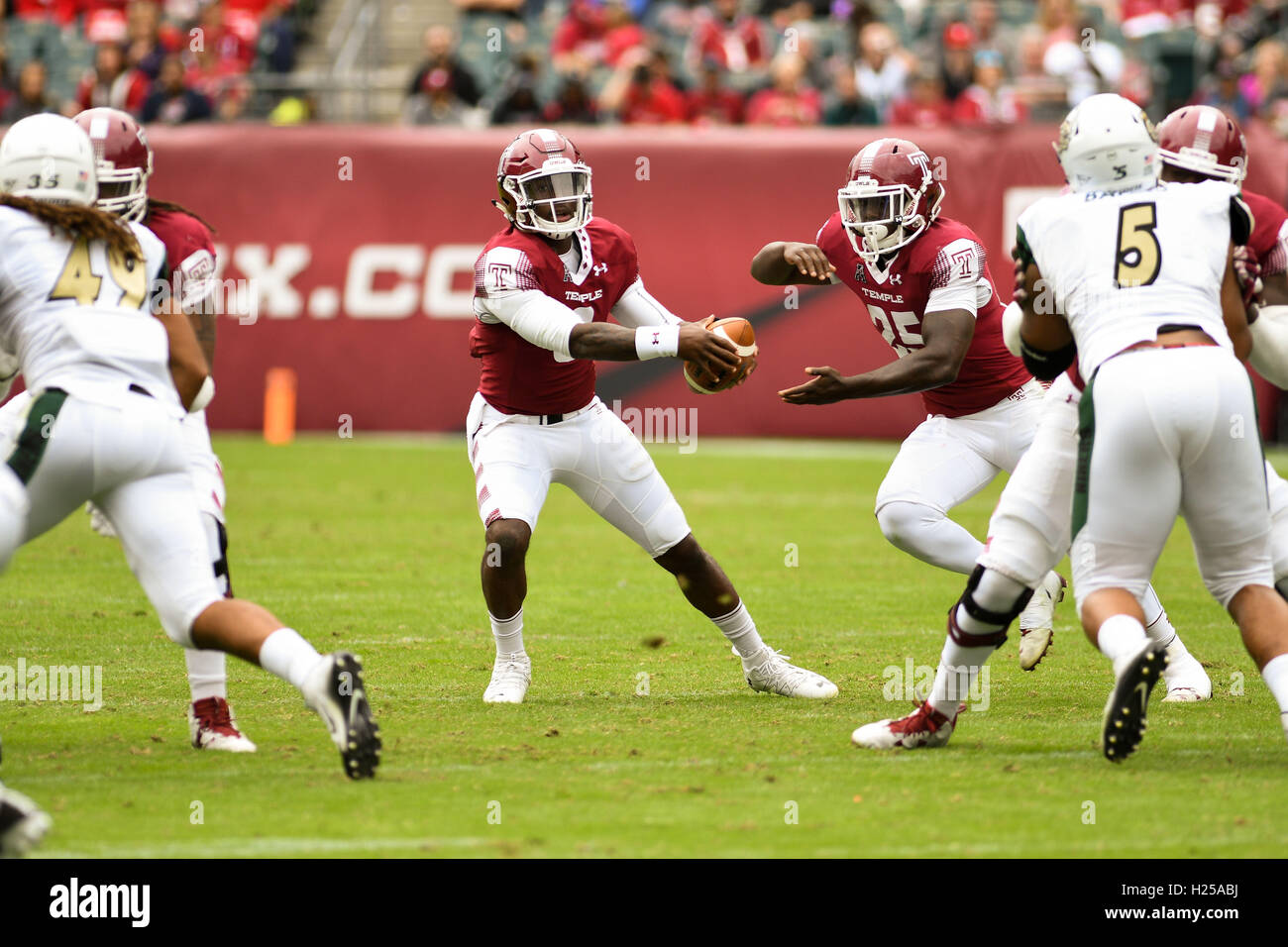 Philadelphia, Pennsylvania, USA. 24th Sep, 2016. Temple's QB, PHILLIP ...