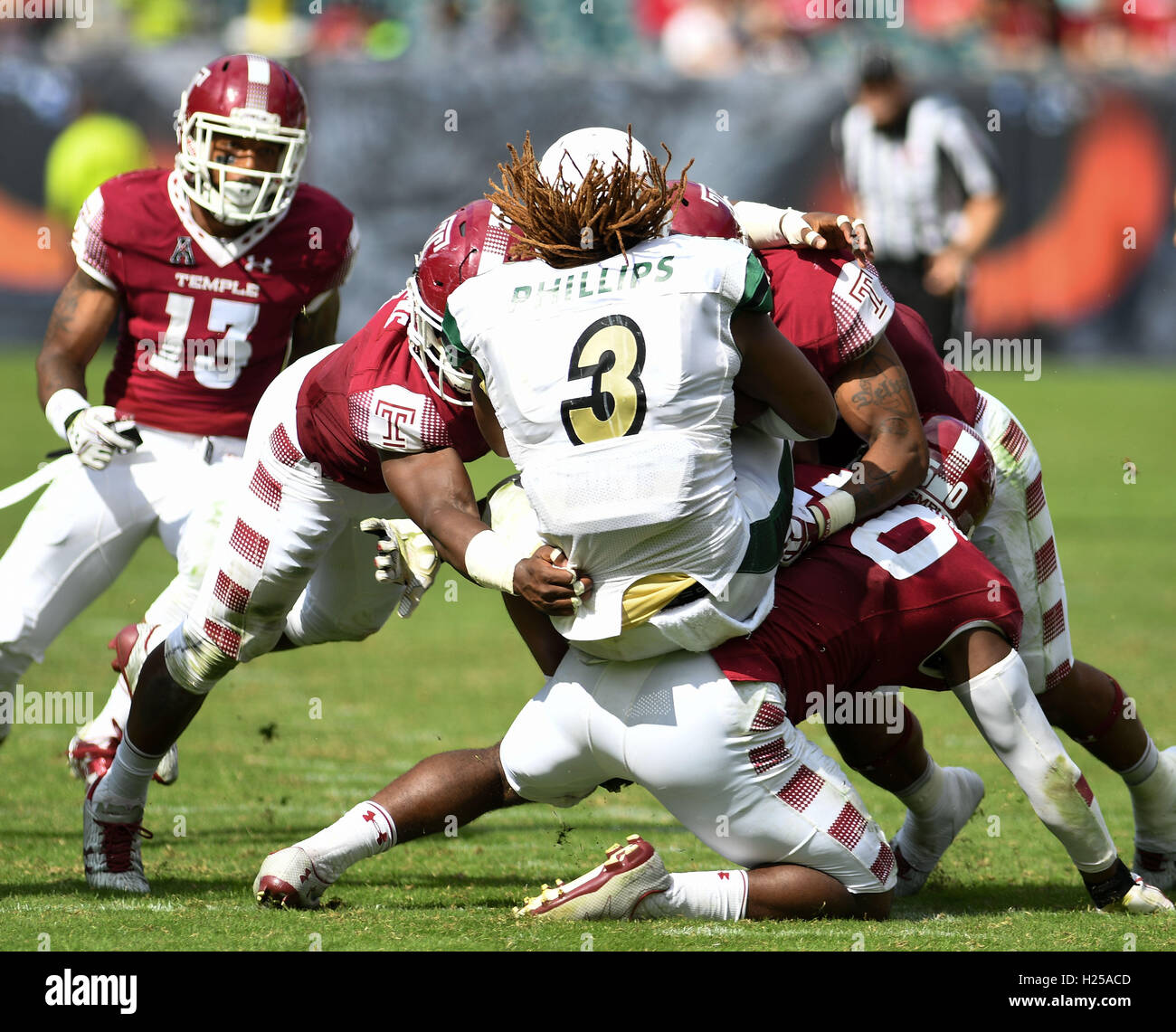 Philadelphia, Pennsylvania, USA. 24th Sep, 2016. Charlotte's RB, KALIF ...