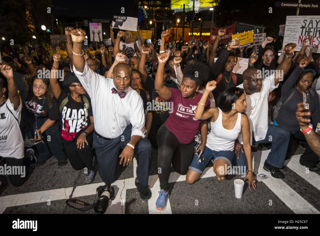 Atlanta, Georgia, USA. 23rd Sep, 2016. 500 protesters march through the ...
