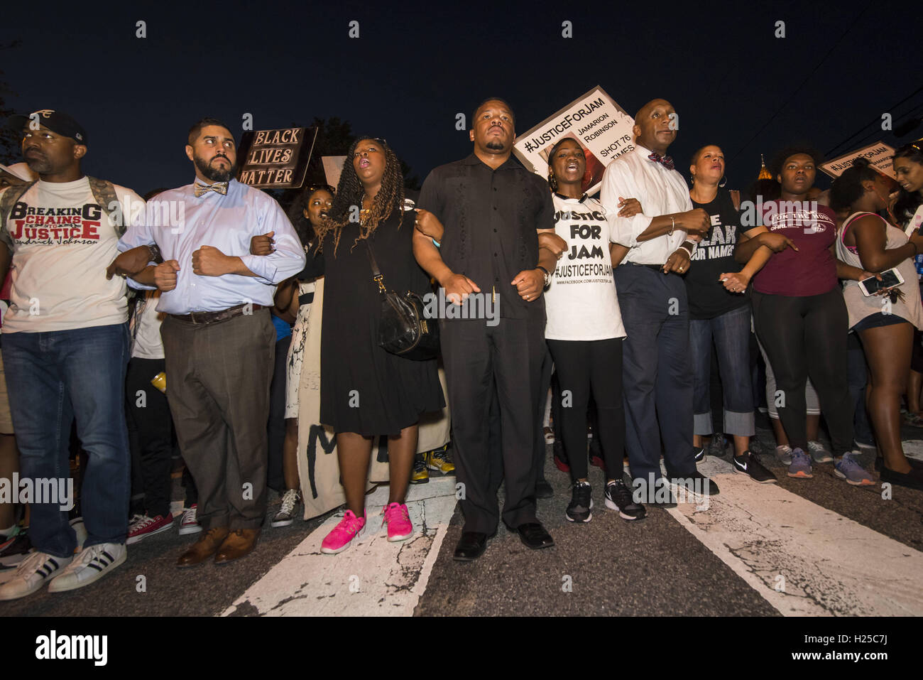 Atlanta, Georgia, USA. 23rd Sep, 2016. 500 protesters march through the ...