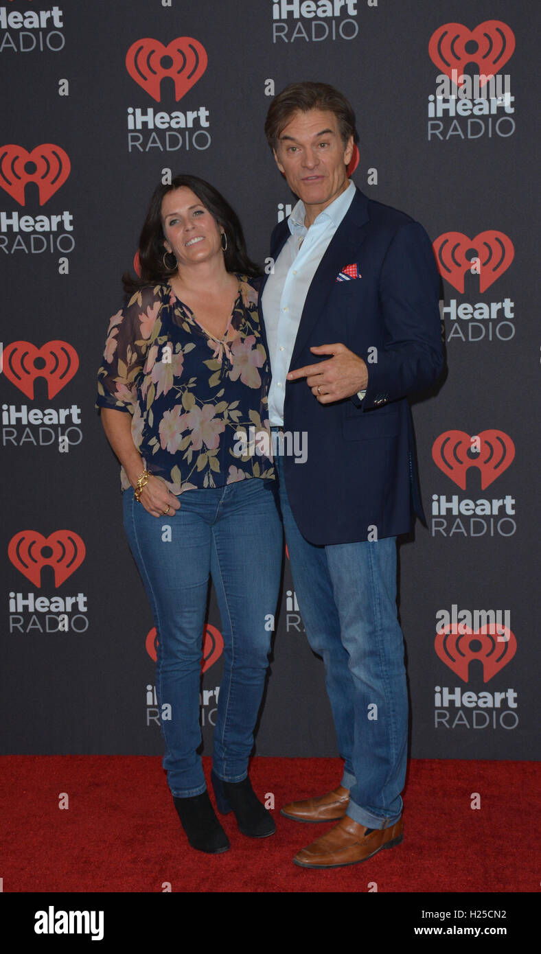 Las Vegas, Nevada, USA. 24th Sep, 2016. Dr Mehmet Oz and wife Lisa Oz ...