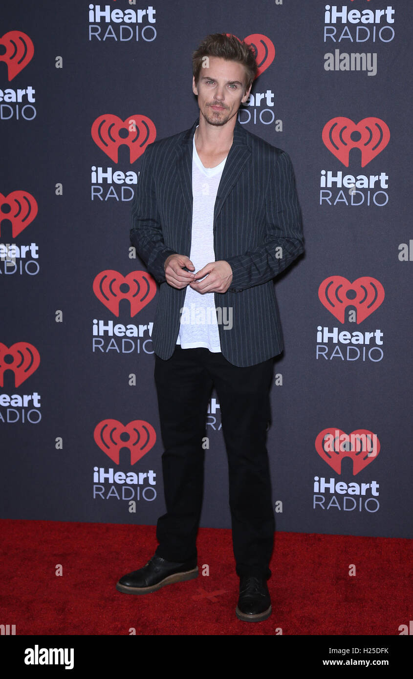 Riley Smith Radio