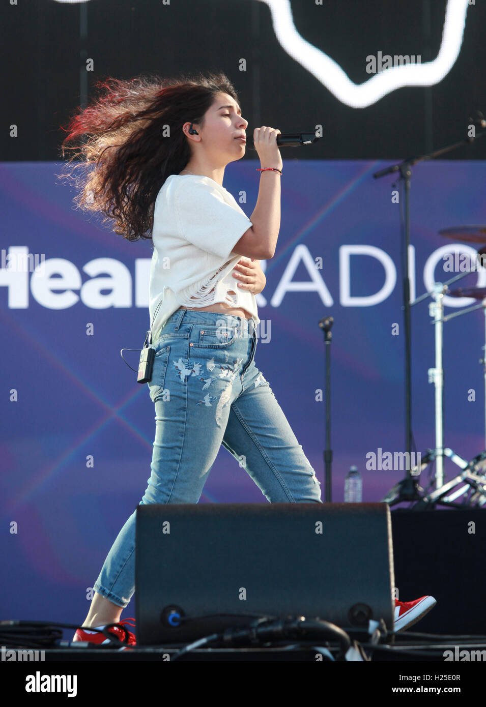 Las Vegas, Nevada, USA. 25th Sep, 2016. Singer/songwriter Alessia Cara ...