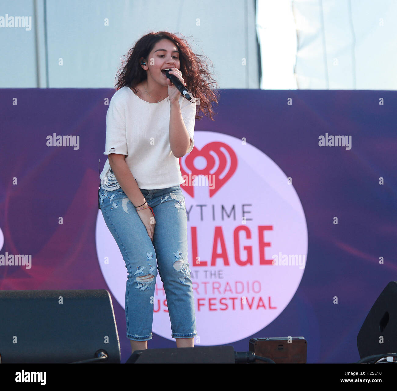 Las Vegas, Nevada, USA. 25th Sep, 2016. Singer/songwriter Alessia Cara ...