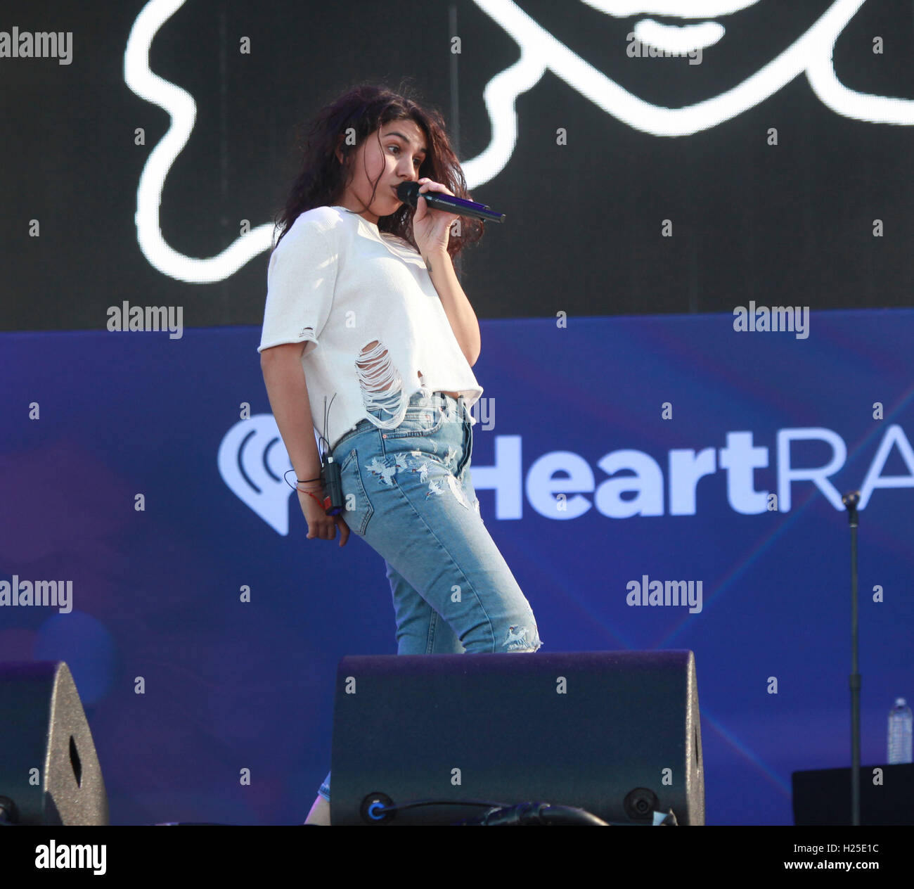Las Vegas, Nevada, USA. 25th Sep, 2016. Singer/songwriter Alessia Cara ...