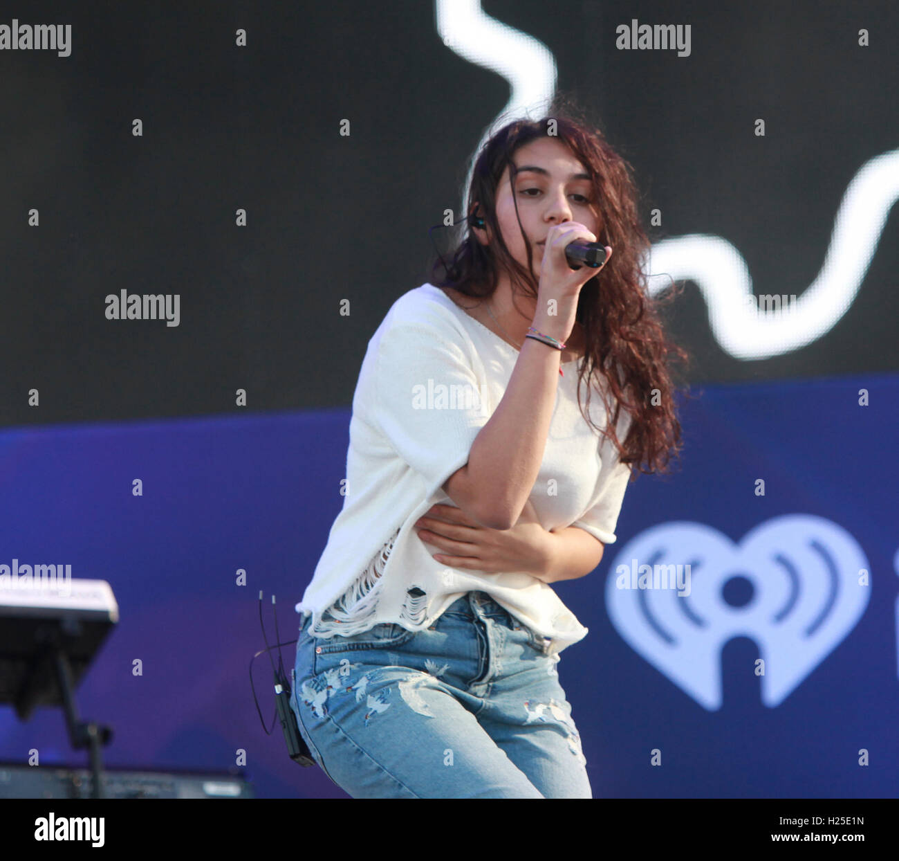 Las Vegas, Nevada, USA. 25th Sep, 2016. Singer/songwriter Alessia Cara ...
