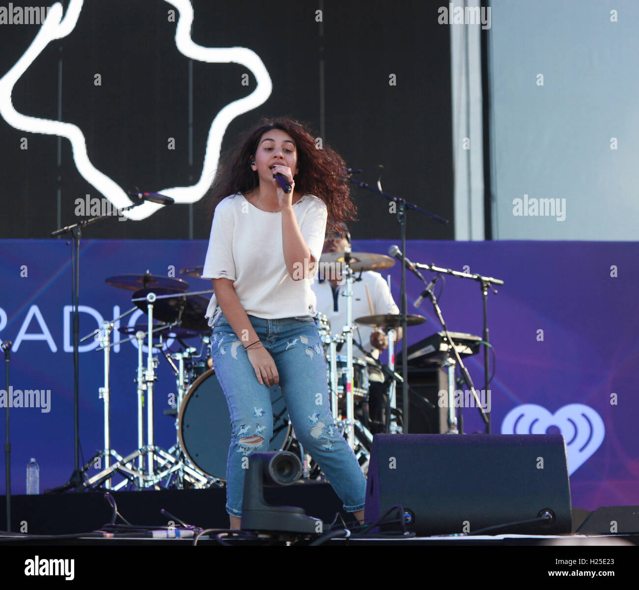Las Vegas, Nevada, USA. 25th Sep, 2016. Singer/songwriter Alessia Cara ...