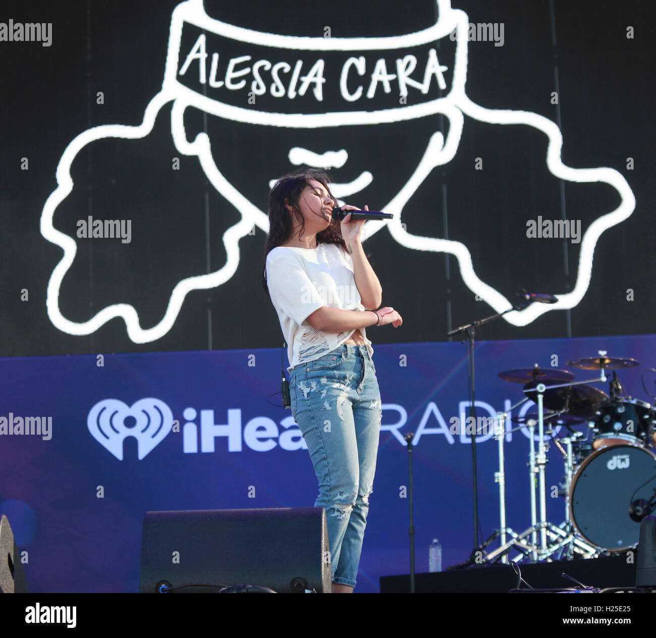 Las Vegas, Nevada, USA. 25th Sep, 2016. Singer/songwriter Alessia Cara ...