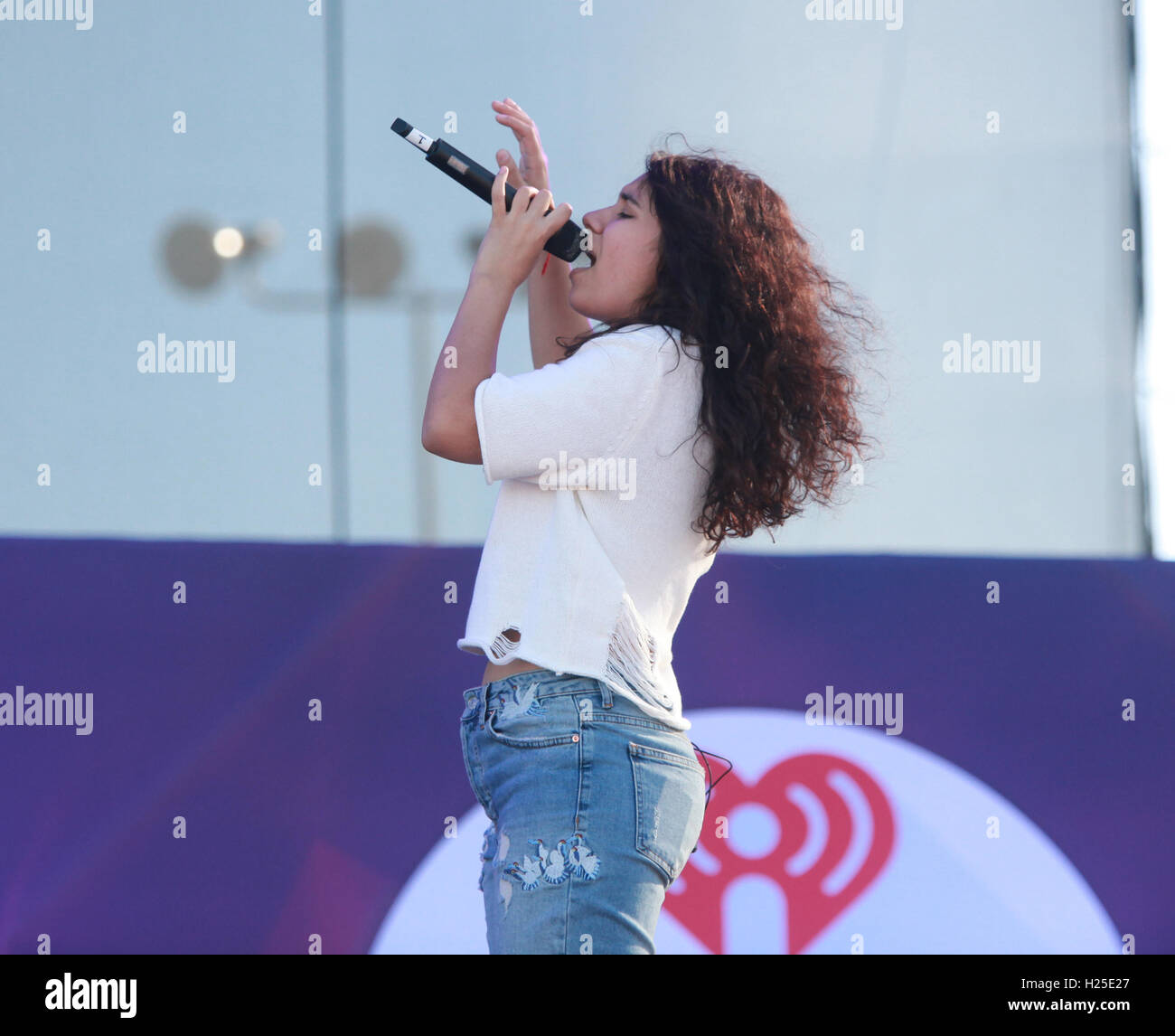 Las Vegas, Nevada, USA. 25th Sep, 2016. Singer/songwriter Alessia Cara ...