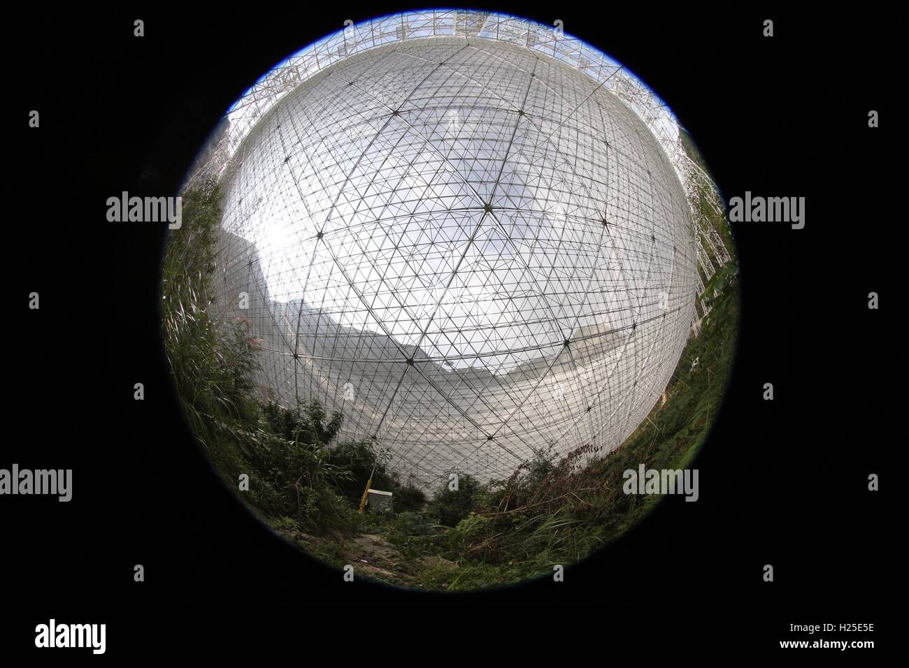 Worlds Largest Radio Telescope High Resolution Stock Photography and ...