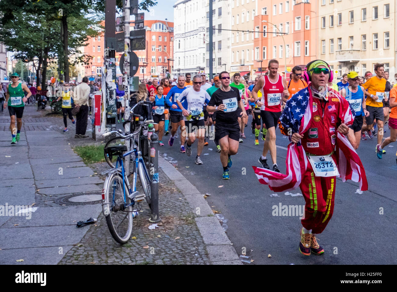 2016 berlin marathon american runner hi-res stock photography and ...
