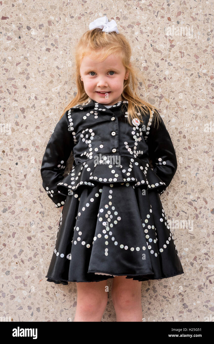 London, UK. 25 September 2016. Lily-Ray, aged 4, known as the Pearly ...
