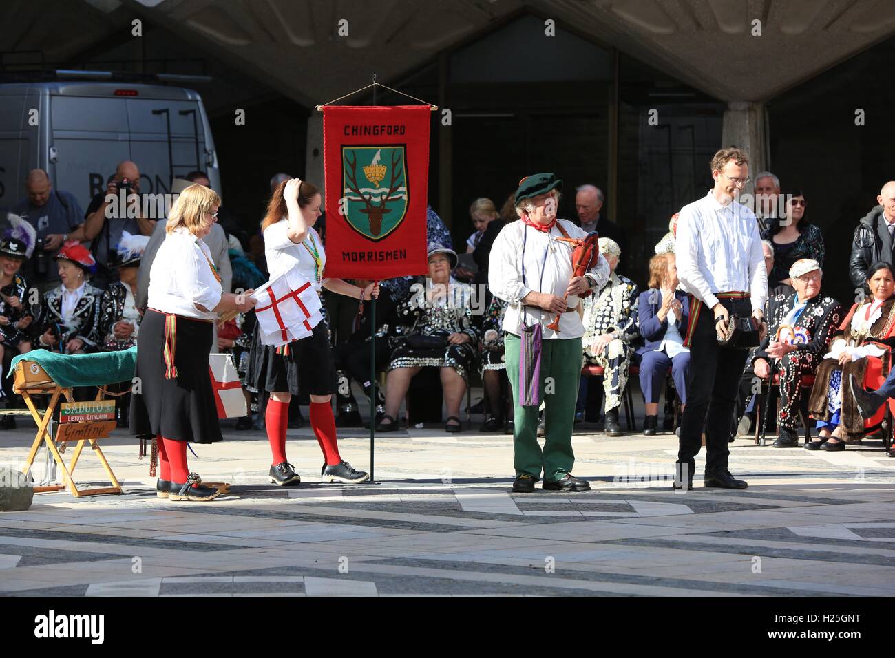 Costermonger Barrow High Resolution Stock Photography and Images - Alamy