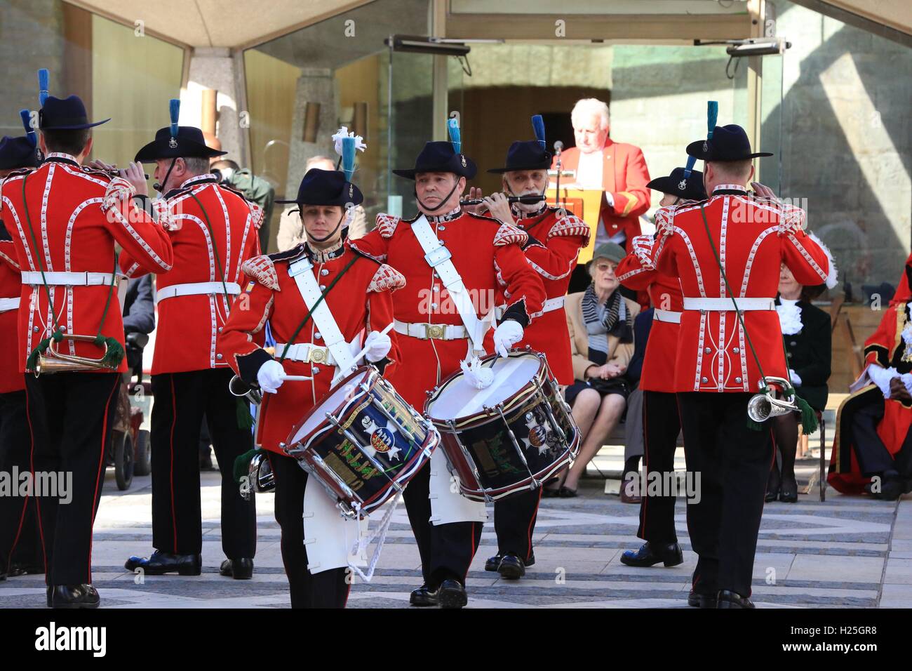 Costermonger barrow hi-res stock photography and images - Alamy