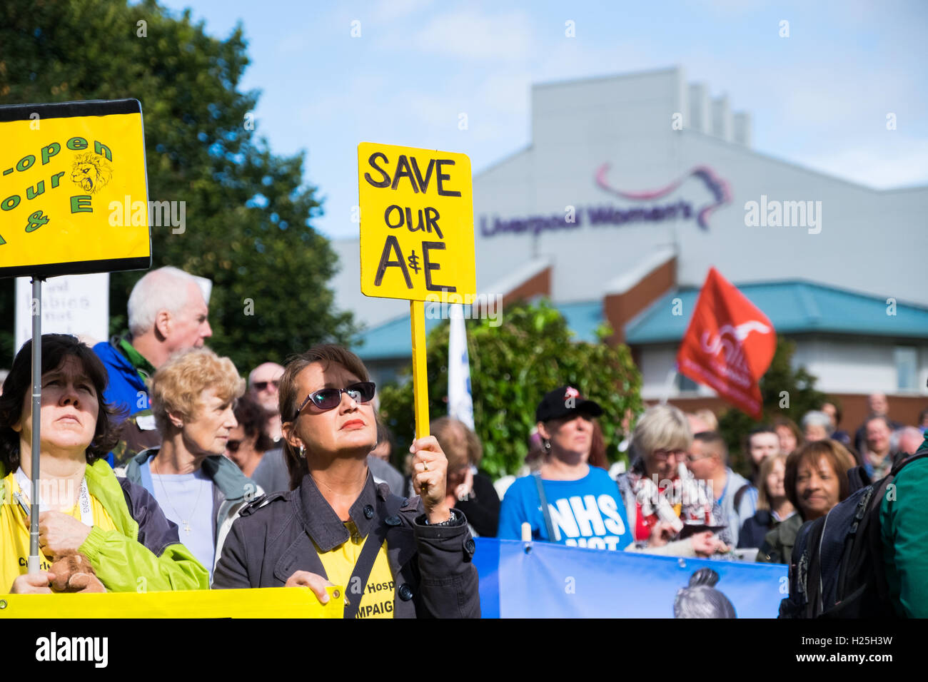Liverpool women’s hospital hi-res stock photography and images - Alamy
