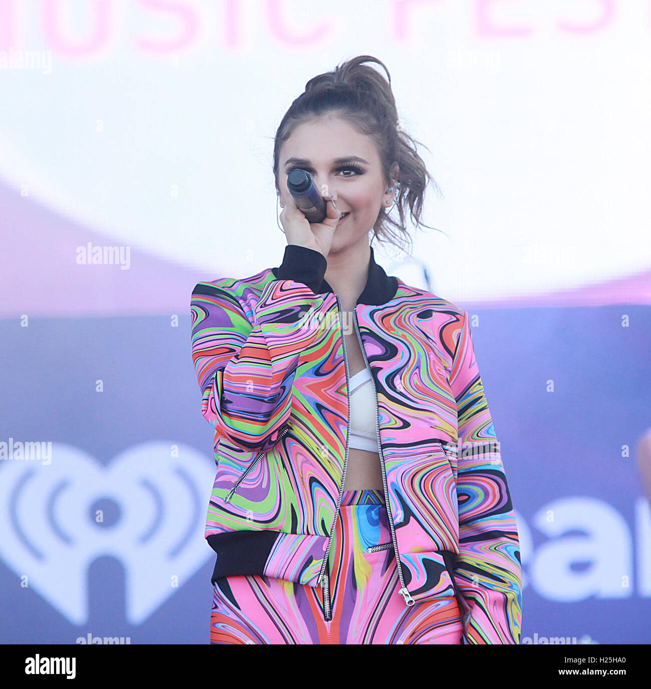 Las Vegas, Nevada, USA. 25th Sep, 2016. Singer Daya performs during ...