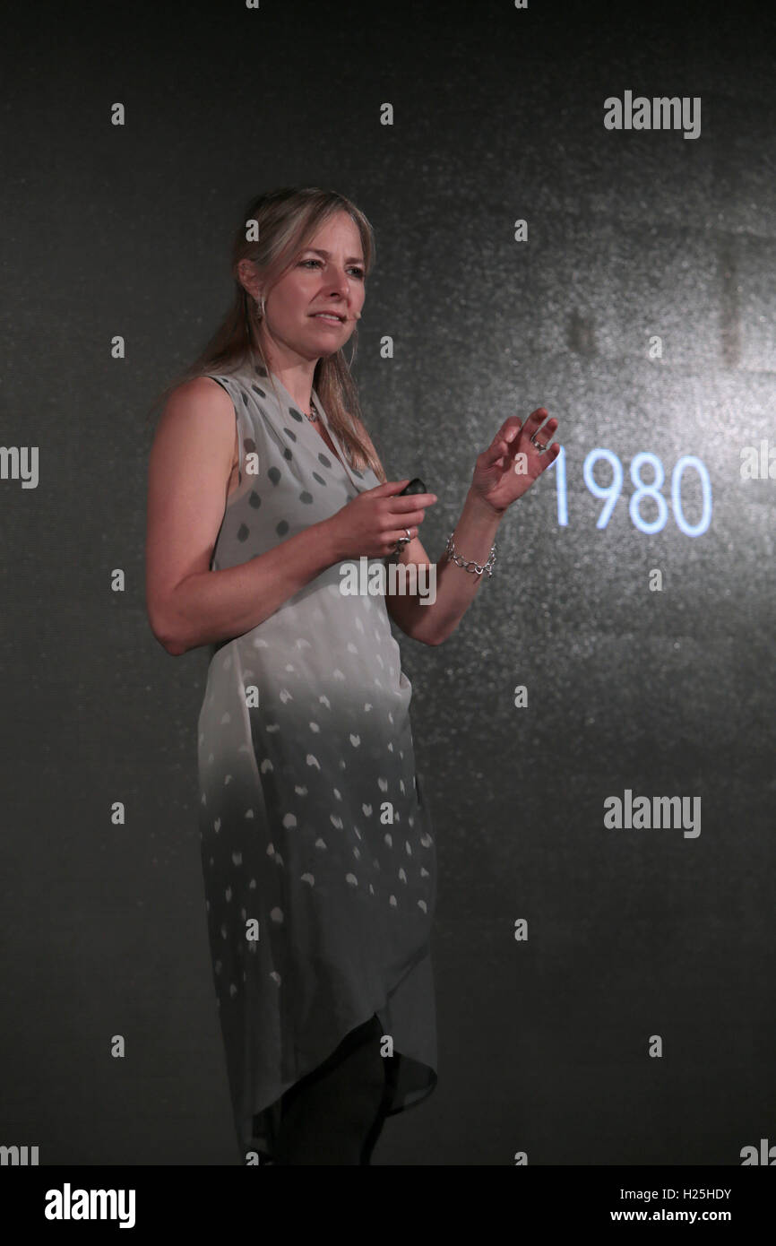 Professor alice roberts hi-res stock photography and images - Alamy