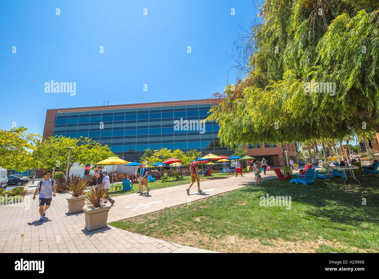 Google headquarters Silicon Valley Stock Photo - Alamy