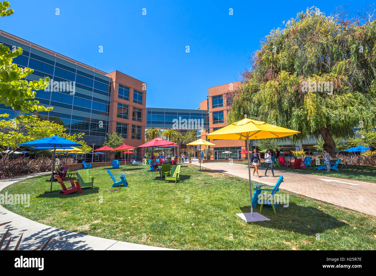 Googleplex hi-res stock photography and images - Alamy