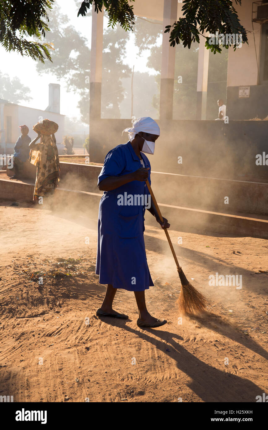 Ribaue hospital ribaue nampula province hi-res stock photography and ...