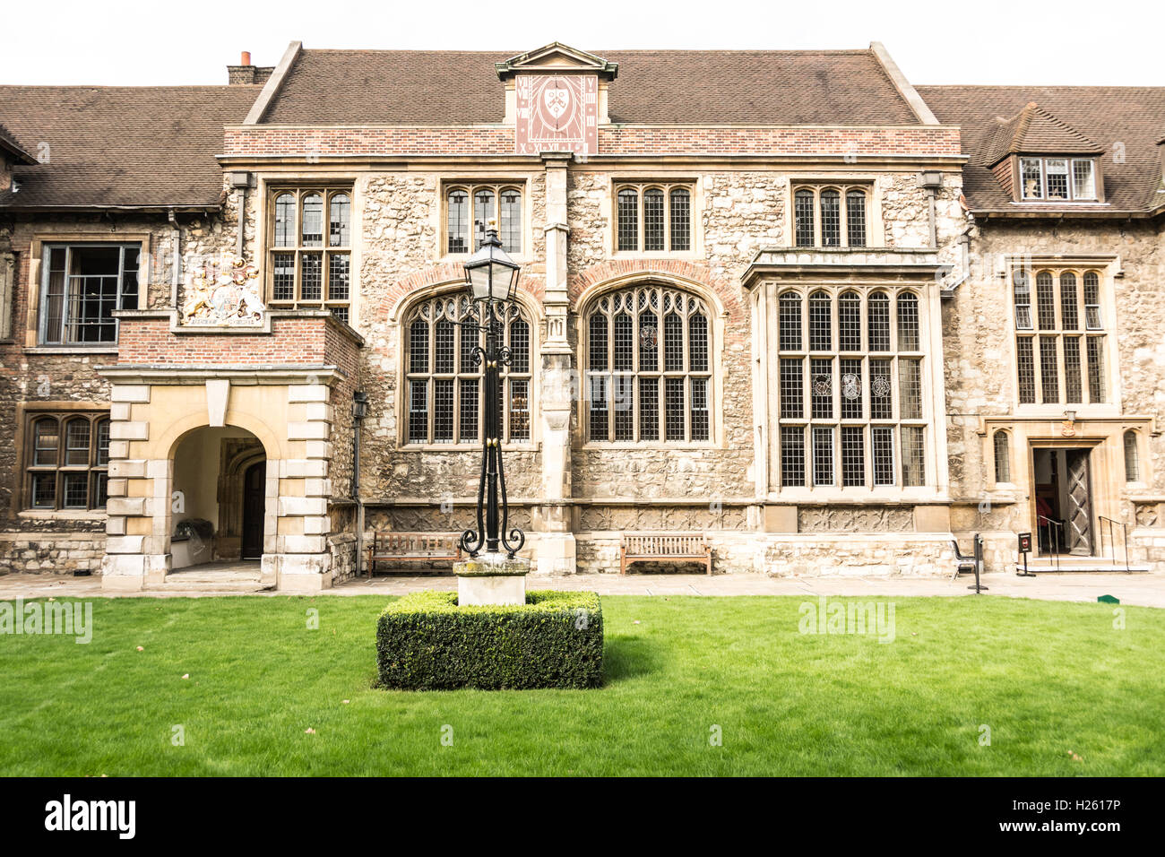London charterhouse hall hi-res stock photography and images - Alamy