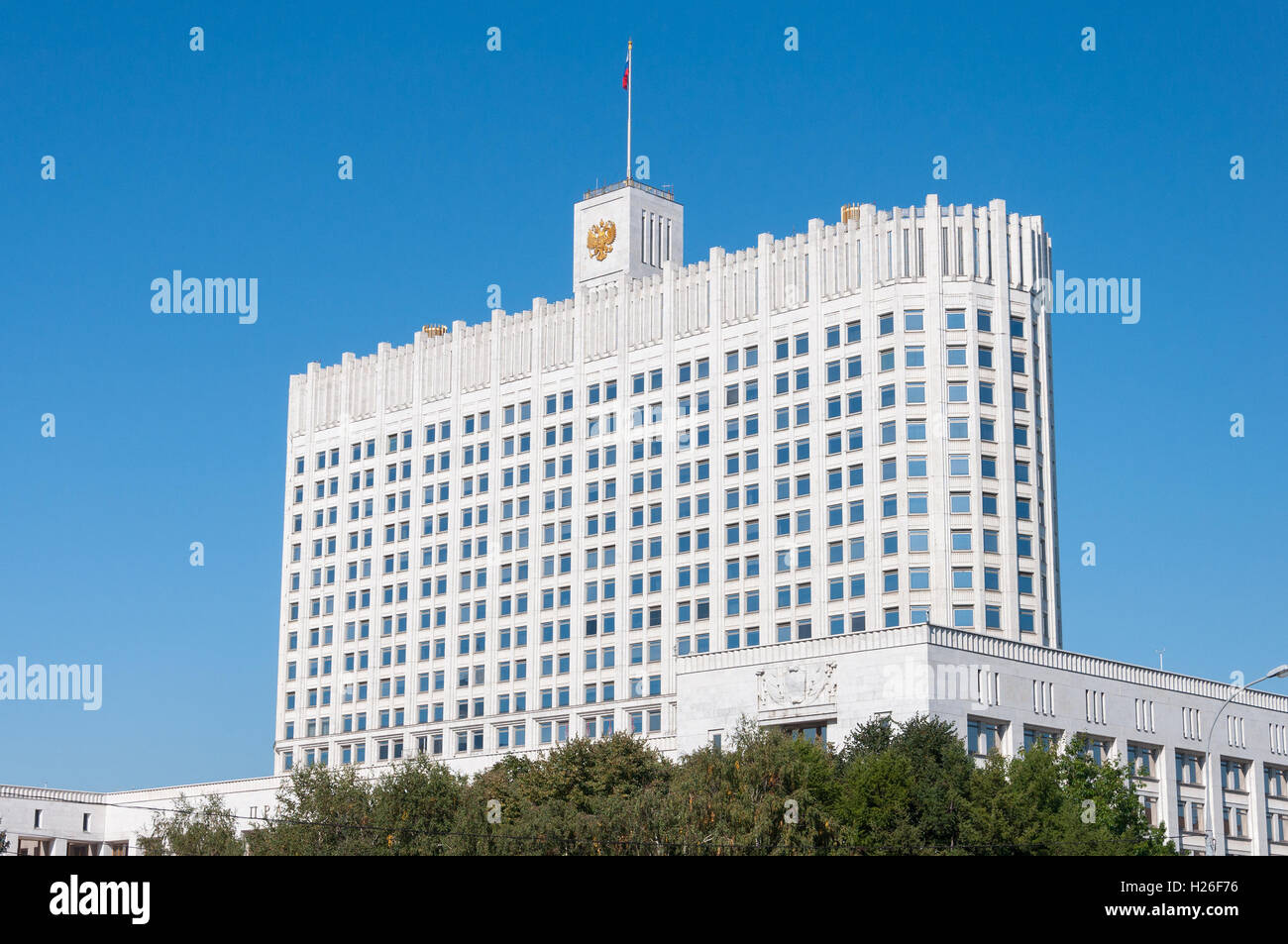 Moscow russian government white house hi-res stock photography and ...
