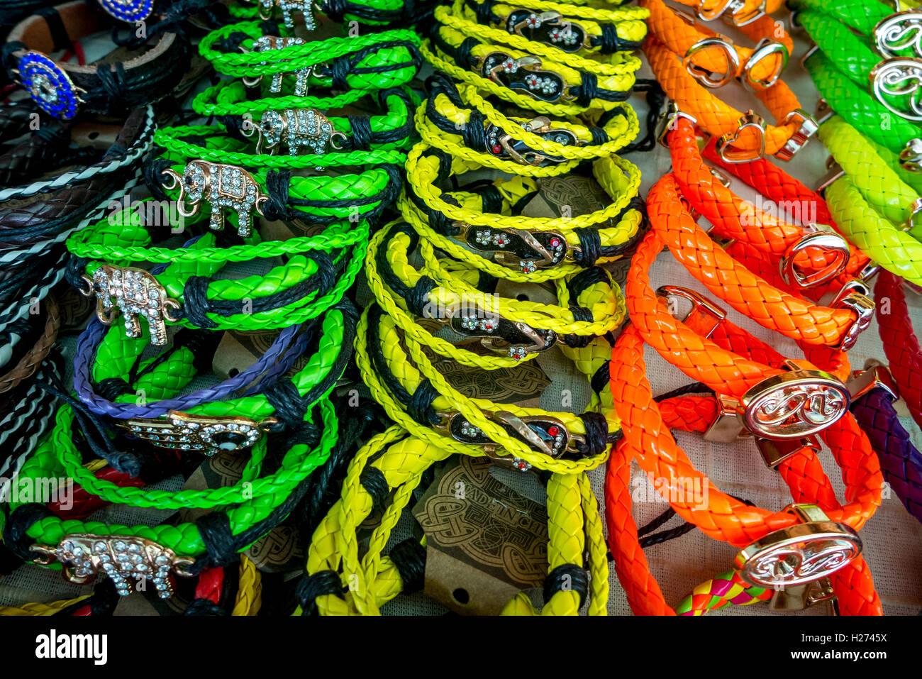 Trinkets for sale hi-res stock photography and images - Alamy