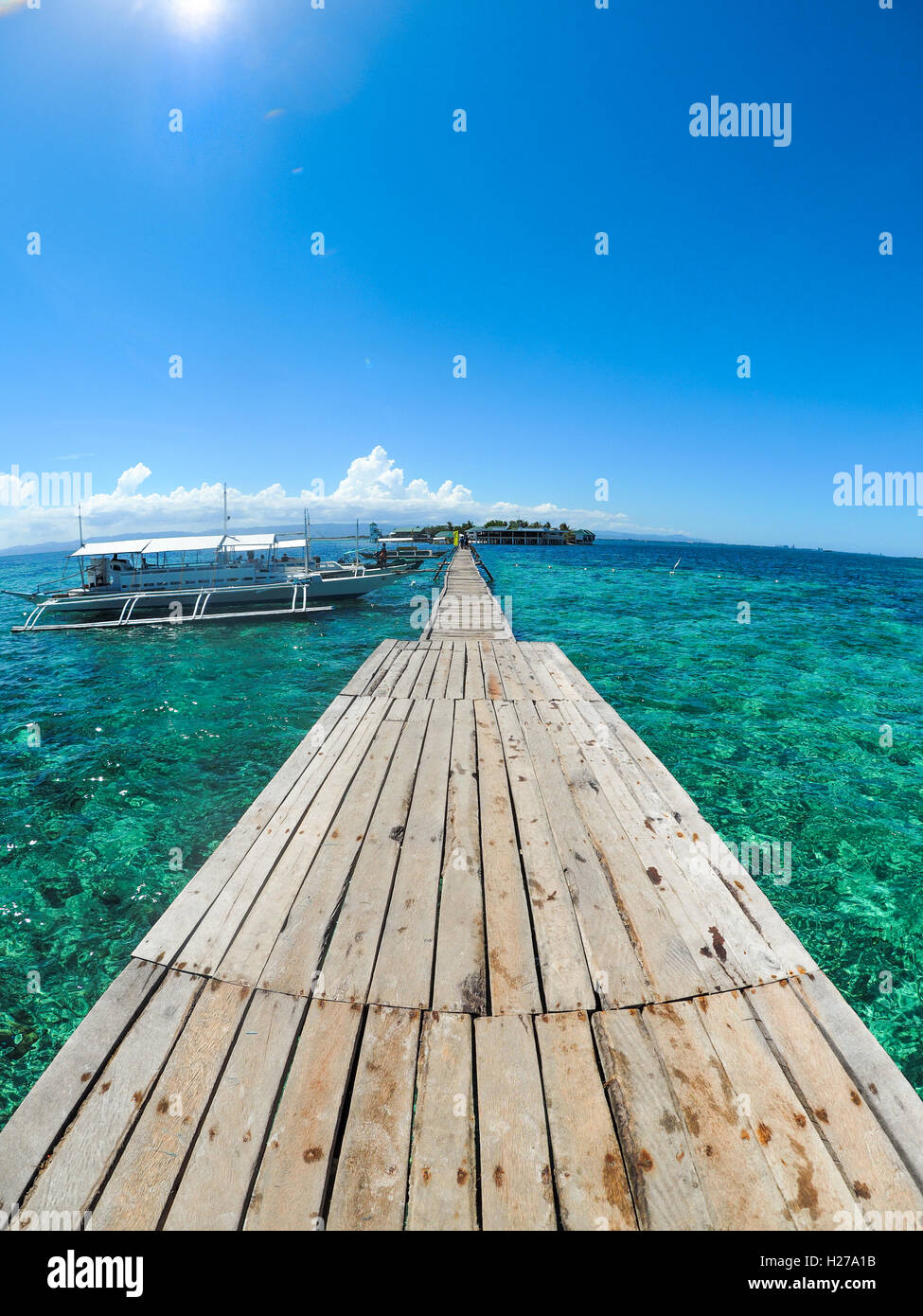 Beautiful sky with curved horizon and clear waters Stock Photo - Alamy