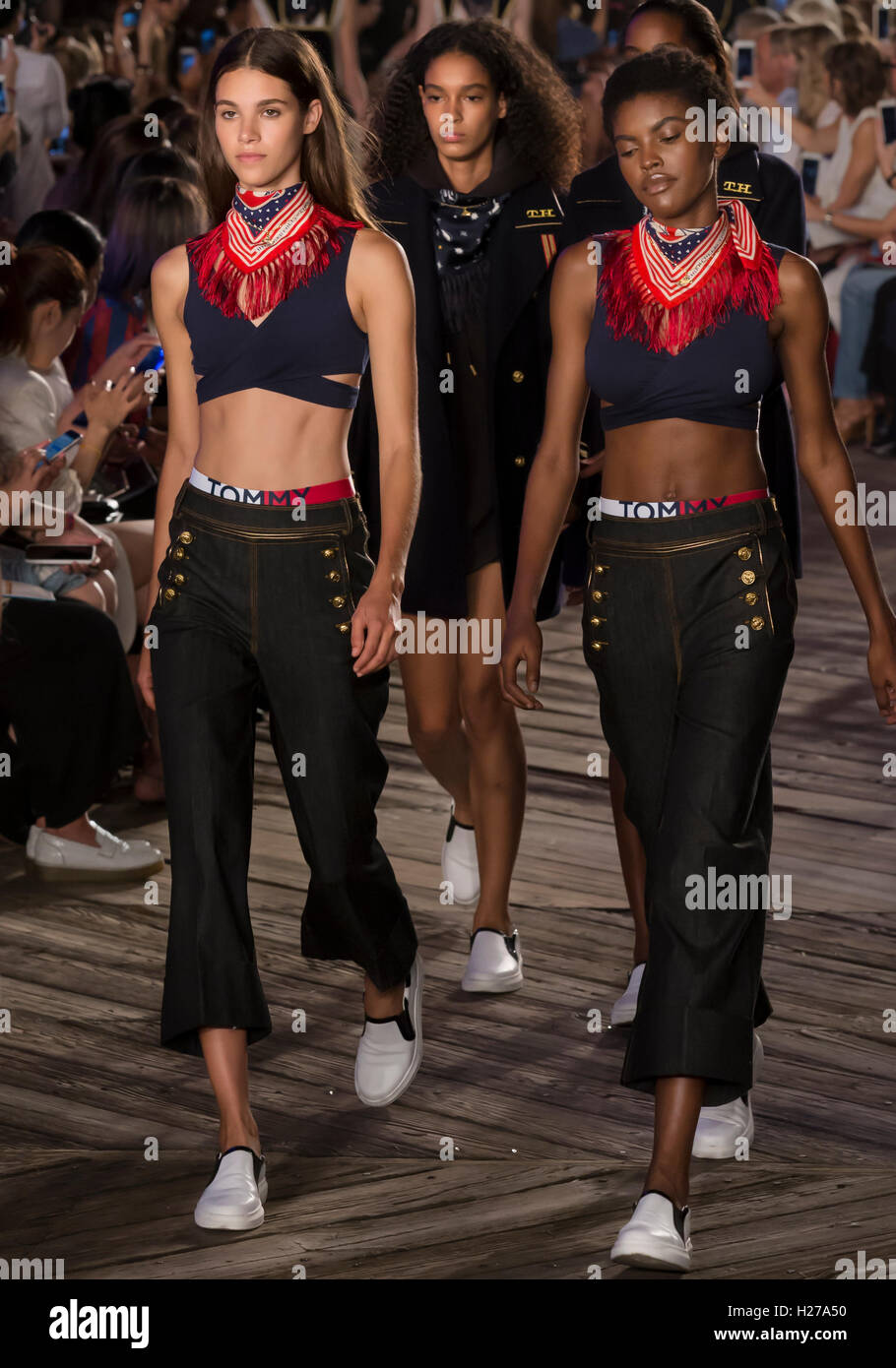 New York Ny September 09 2016 Pauline Hoarau And Amilna Estevao