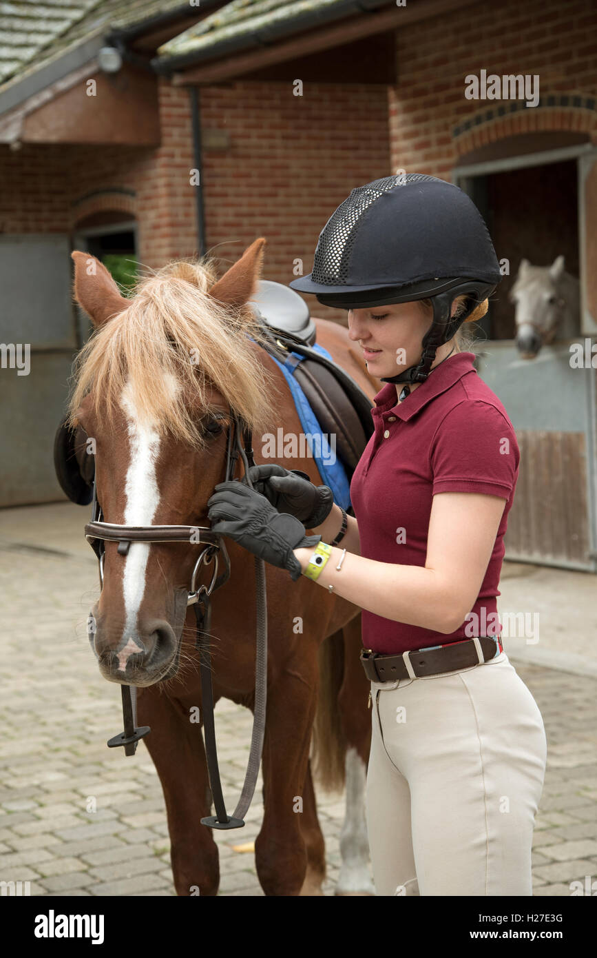 Woman riding pony hi-res stock photography and images - Alamy Woman riding pony hi-res stock photography and images - Alamy
