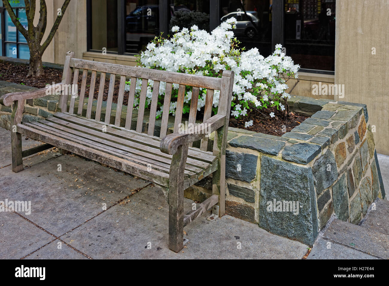 George washington bench hi-res stock photography and images - Alamy