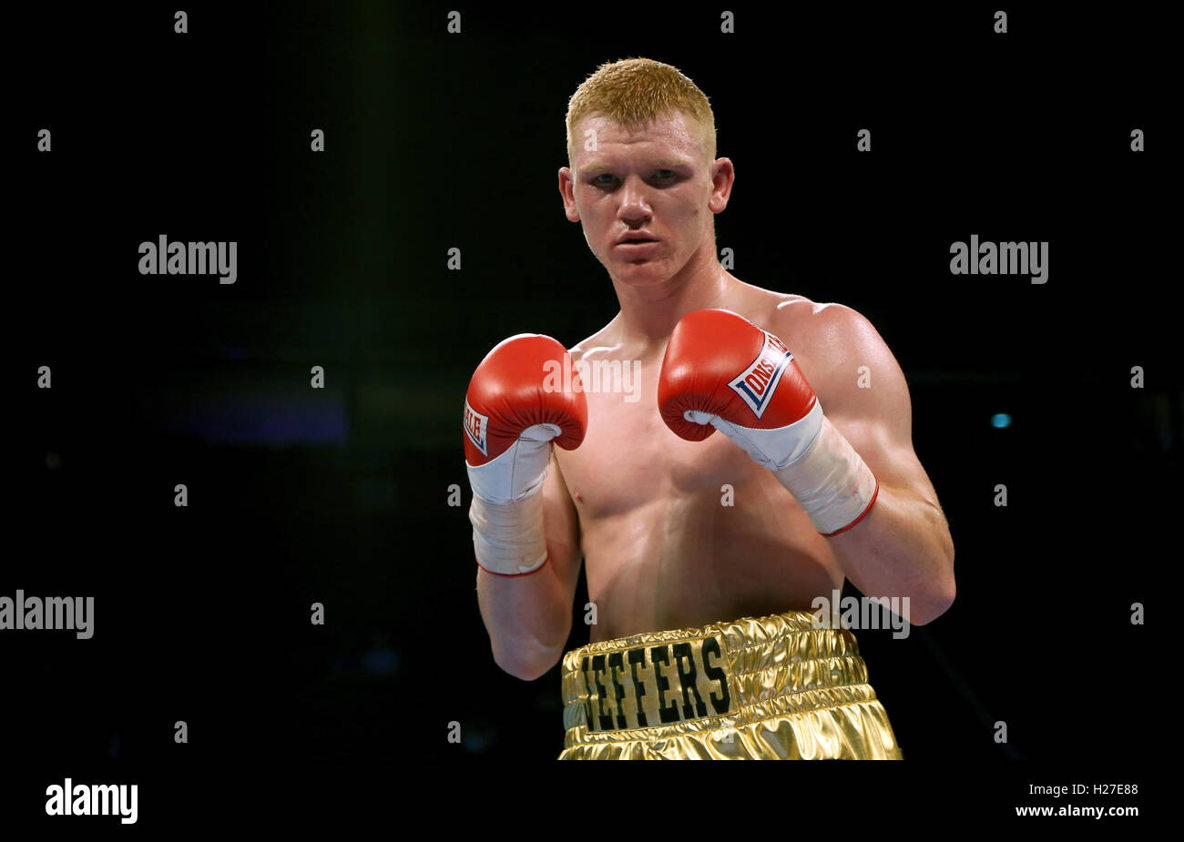 Mark jeffers celebrates beating ben heap hi-res stock photography and ...