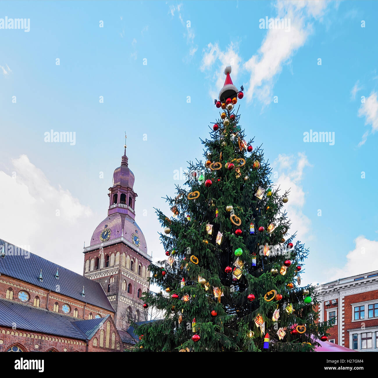 Christmas tree at the Dome Cathedral in the Dome square in the center ...