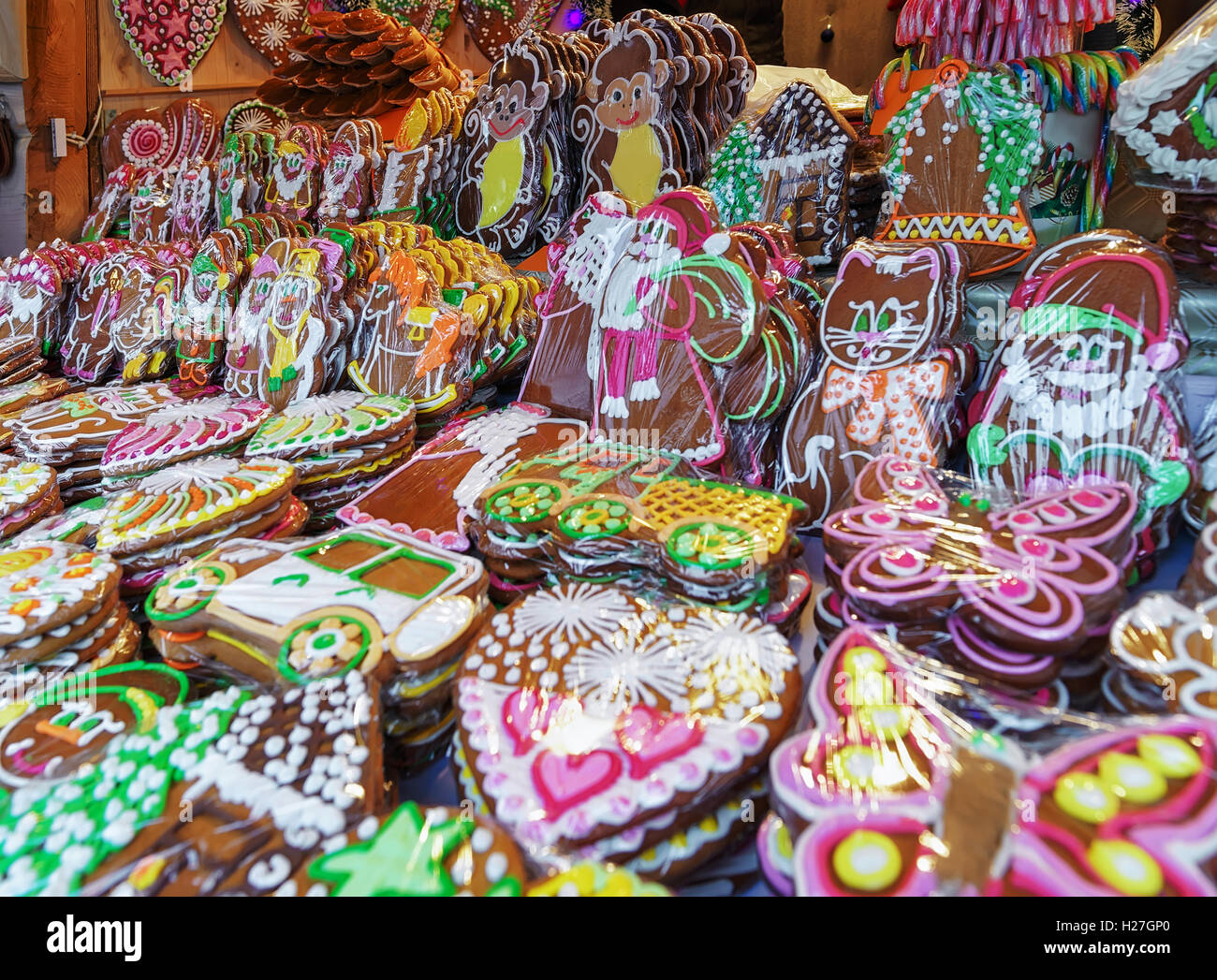 Traditional different sizes sugar hi-res stock photography and images ...