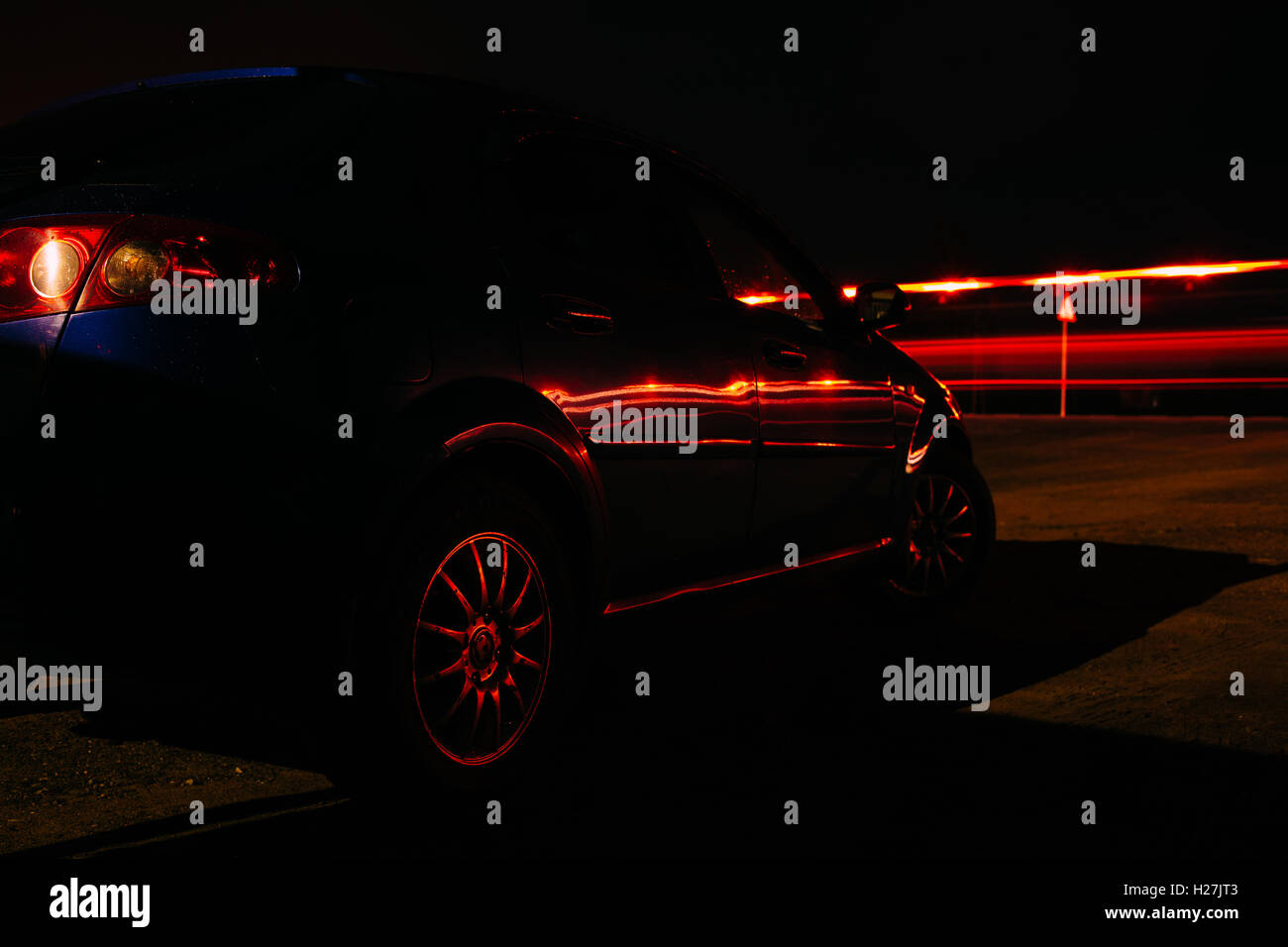 Nightlife car hi-res stock photography and images - Alamy