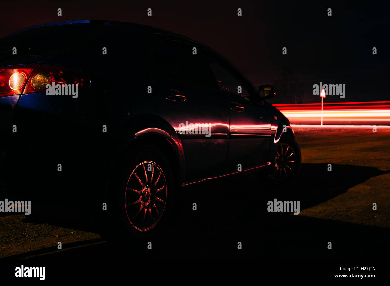 Nightlife car hi-res stock photography and images - Alamy